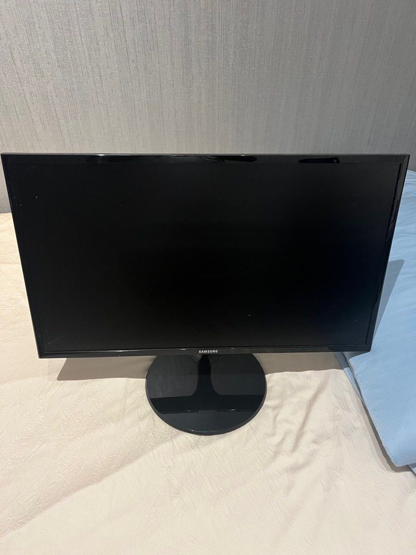 Samsung Monitor 27 inch! And 24 inch! Multiple units, Computers & Tech ...