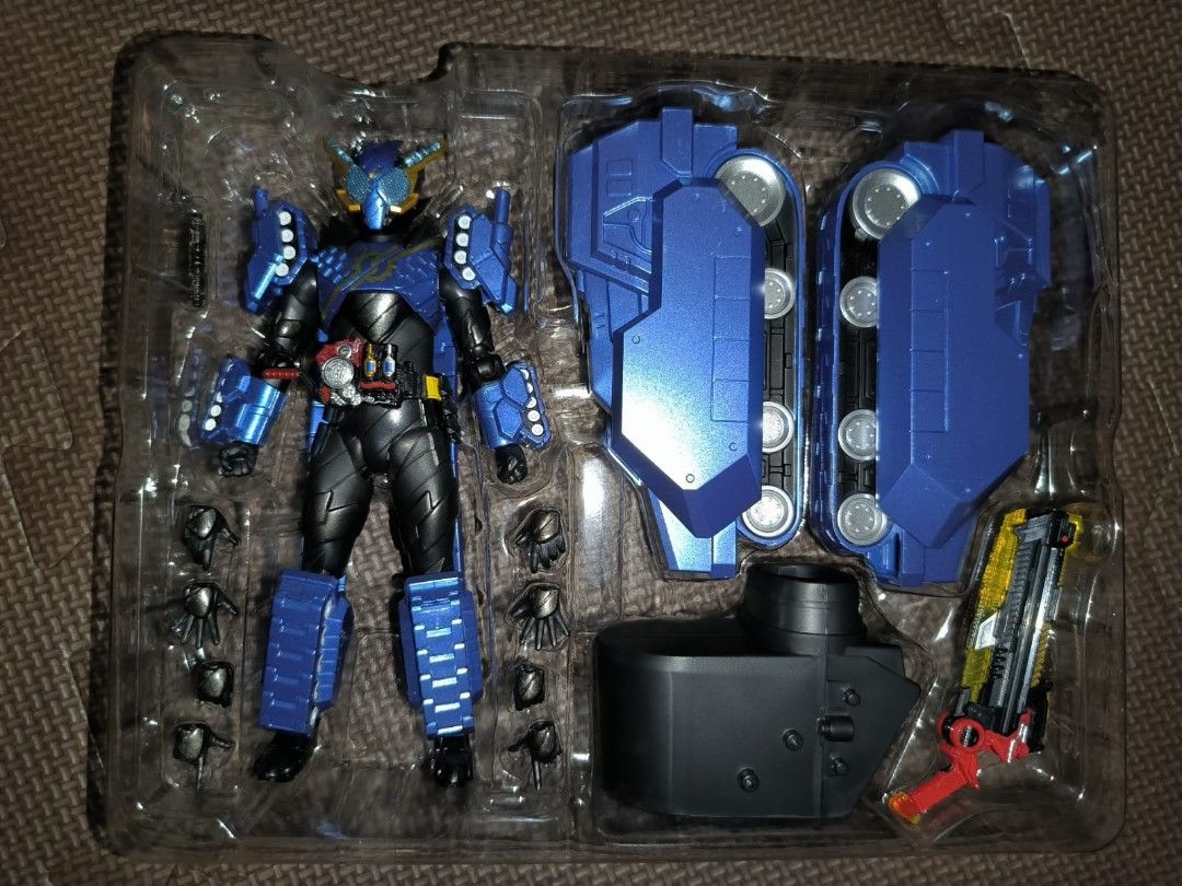SHFigurats Kamen Rider Build Rabbit Rabbit & Tank Tank [Hazard ...
