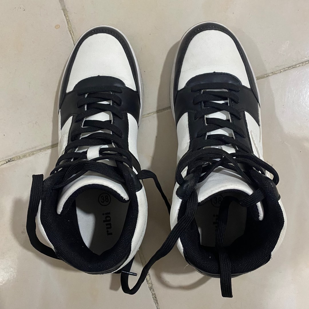 sneakers rubi cotton on, Women's Fashion, Footwear, Sneakers on Carousell