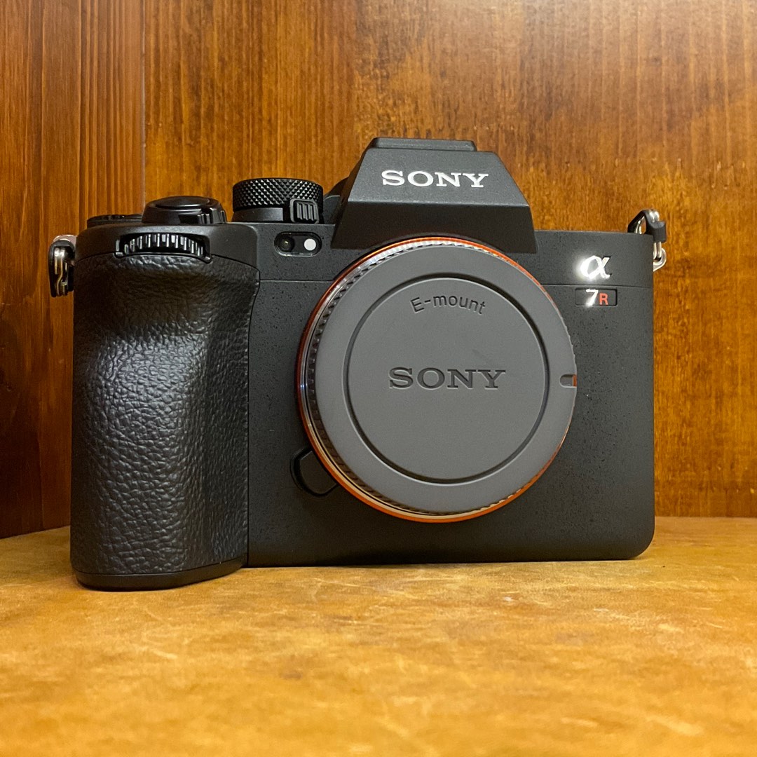 Sony A7R5 W/Box (2762921), Photography, Cameras on Carousell