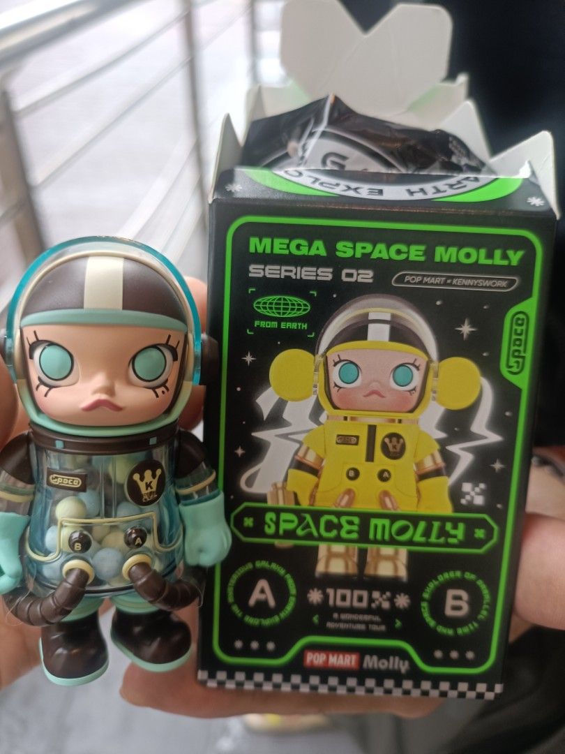 Space Molly 100% Mint Chocolate, Hobbies & Toys, Toys & Games on Carousell