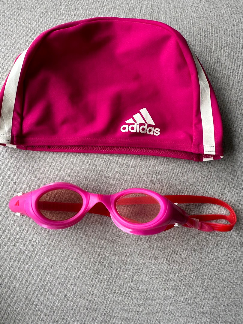 Swimming cap and googles, Sports Equipment, Sports & Games, Water ...