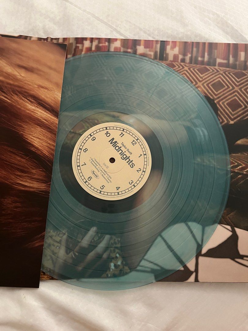 Taylor swift midnight vinyl, Audio, Other Audio Equipment on Carousell