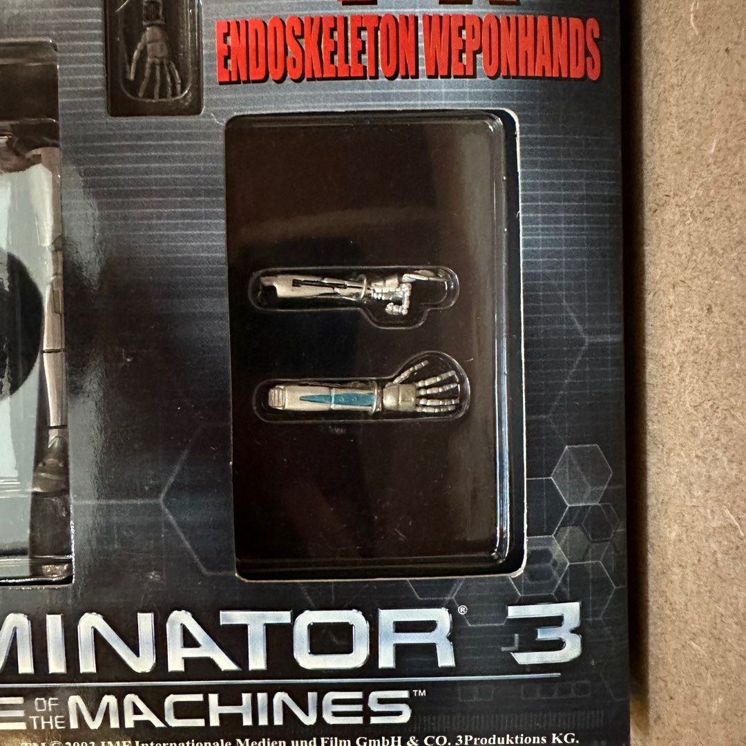 Terminator 3 1/12 Scale T-X Endoskeleton With Weapon Hands by Aoshima ...