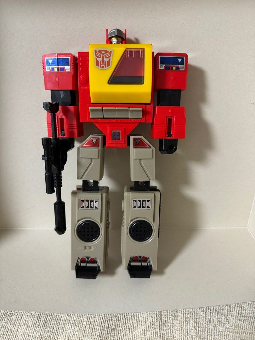 Transformers blaster G1 reissue, Hobbies & Toys, Toys & Games on Carousell