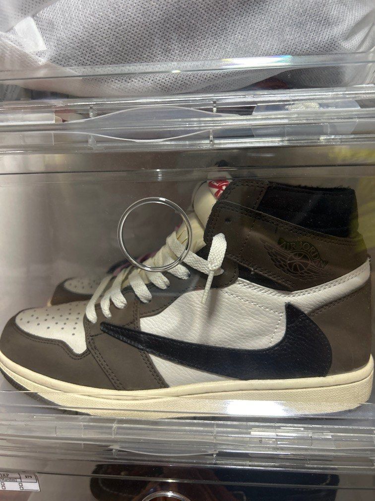 Travis scott jordan 1 high, Men's Fashion, Footwear, Sneakers on Carousell