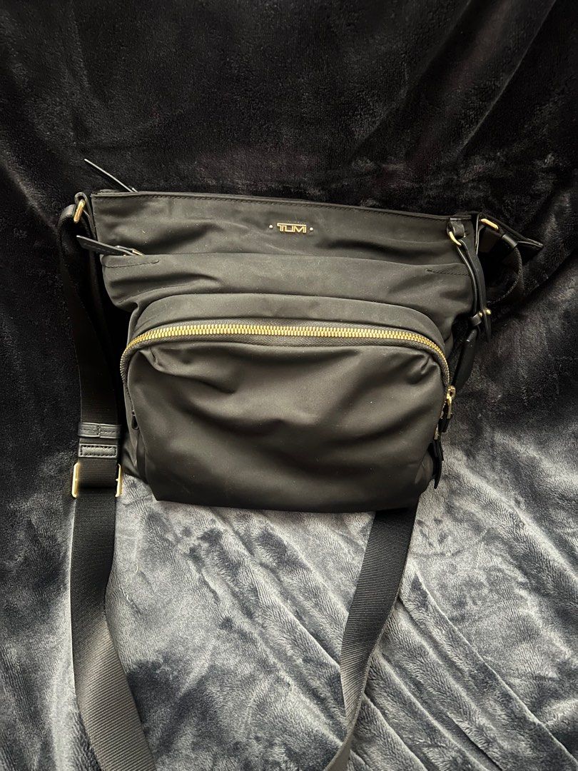 Tumi crossbody bag, Women's Fashion, Bags & Wallets, Cross-body Bags on Carousell