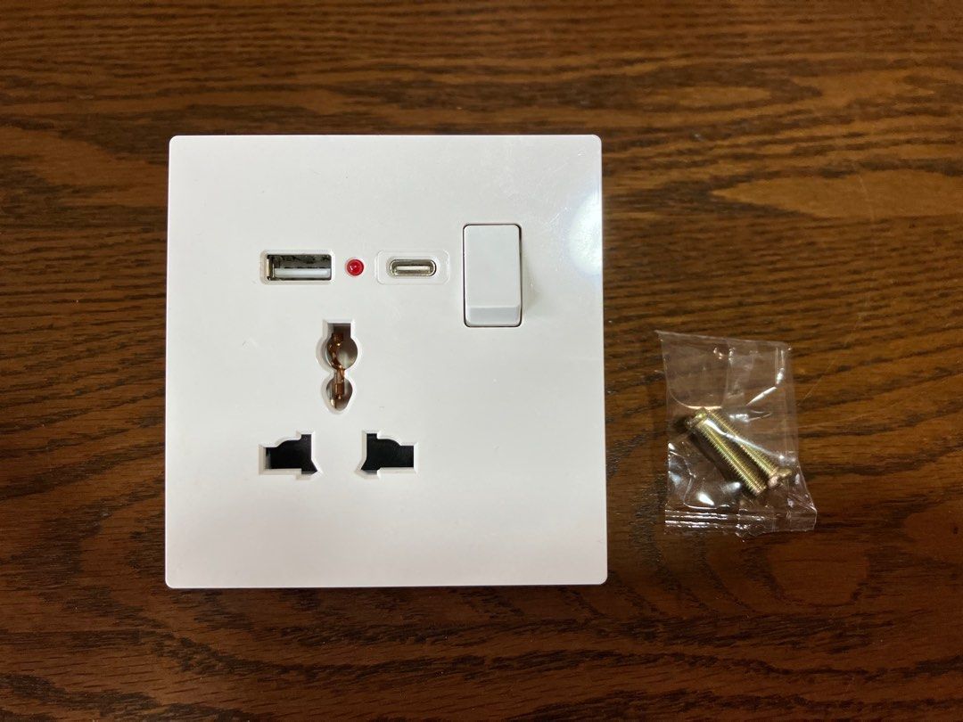 Universal single gang wall socket with USB Type C and A, TV & Home ...