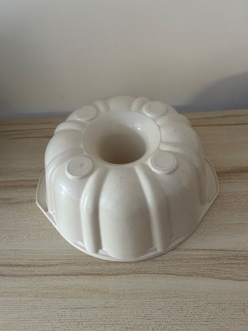 Vintage Fluted cake ring baking tin, Furniture & Home Living ...