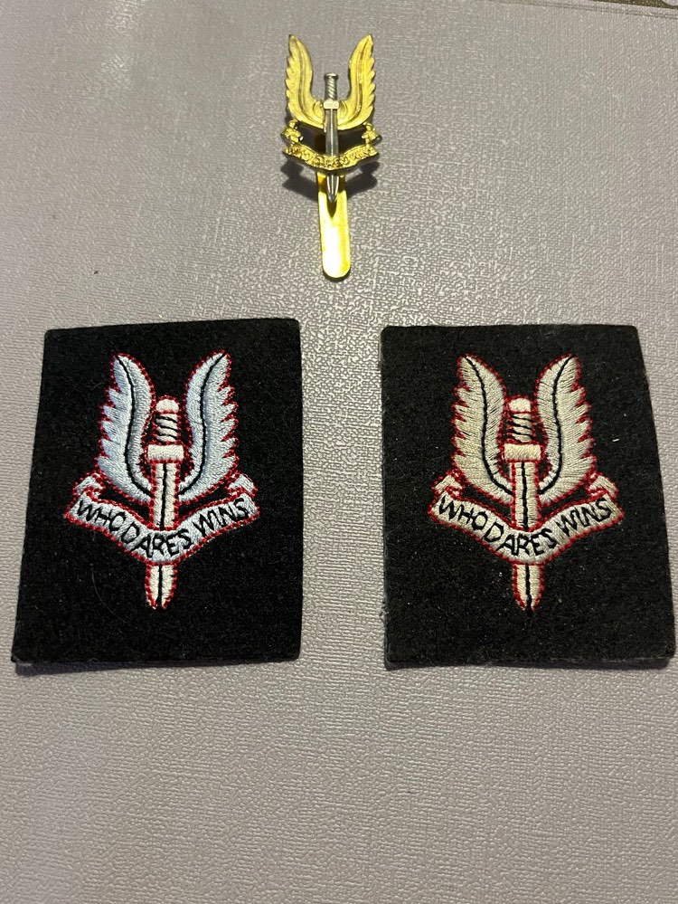 Vintage Original SAS patch and Pin, Hobbies & Toys, Memorabilia ...