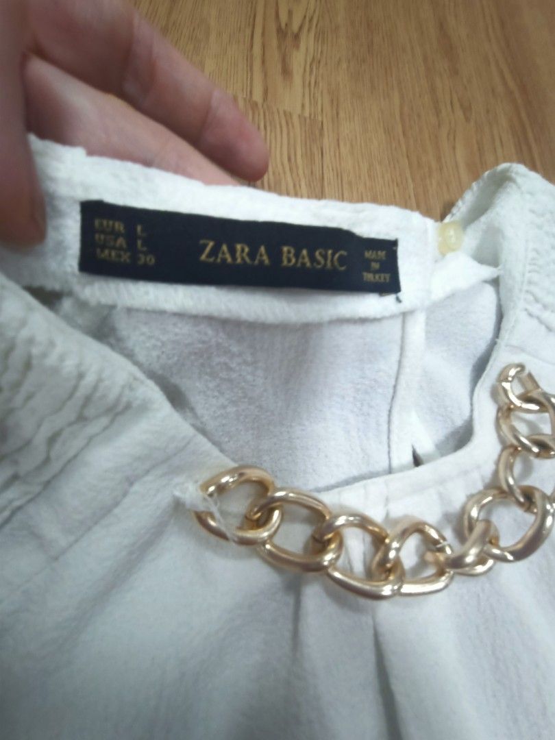 Zara white with gold chain, Women's Fashion, Tops, Blouses on Carousell