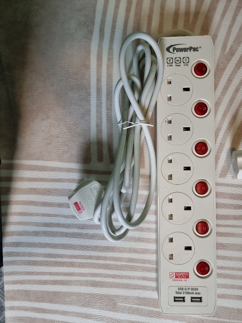 5 x 3 pin socket with USB extension with or without table clamp, TV ...