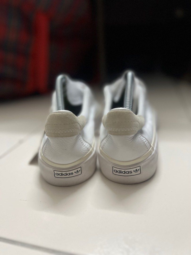 Adidas Coronado (sample), Men's Fashion, Footwear, Sneakers on Carousell