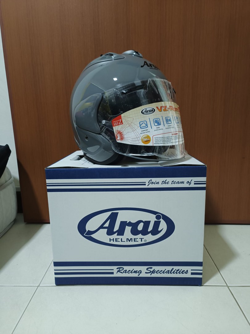Arai Vz Ram Modern Grey, Motorcycles, Motorcycle Apparel on Carousell