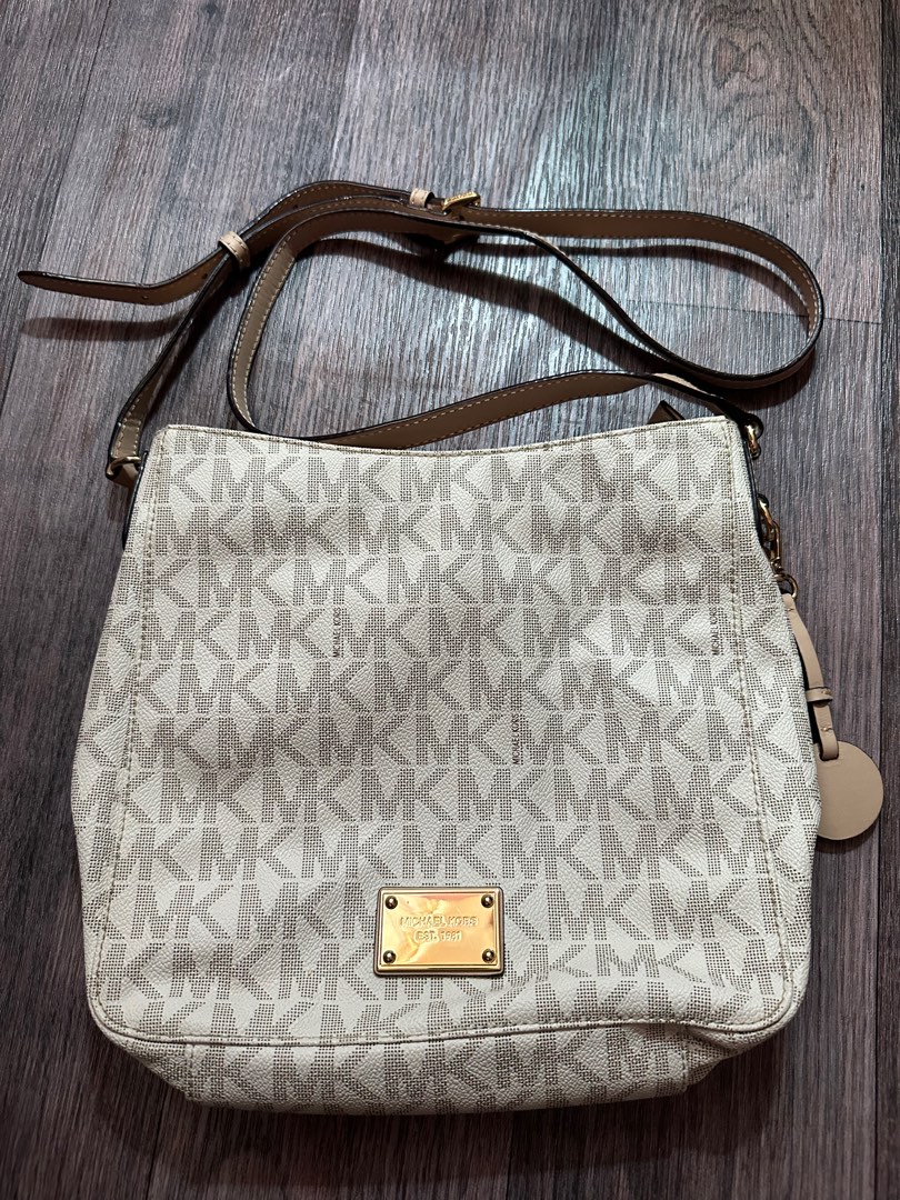 Authentic Michael Kors Mk Cross Body Bag Retail, Women's Fashion, Bags ...