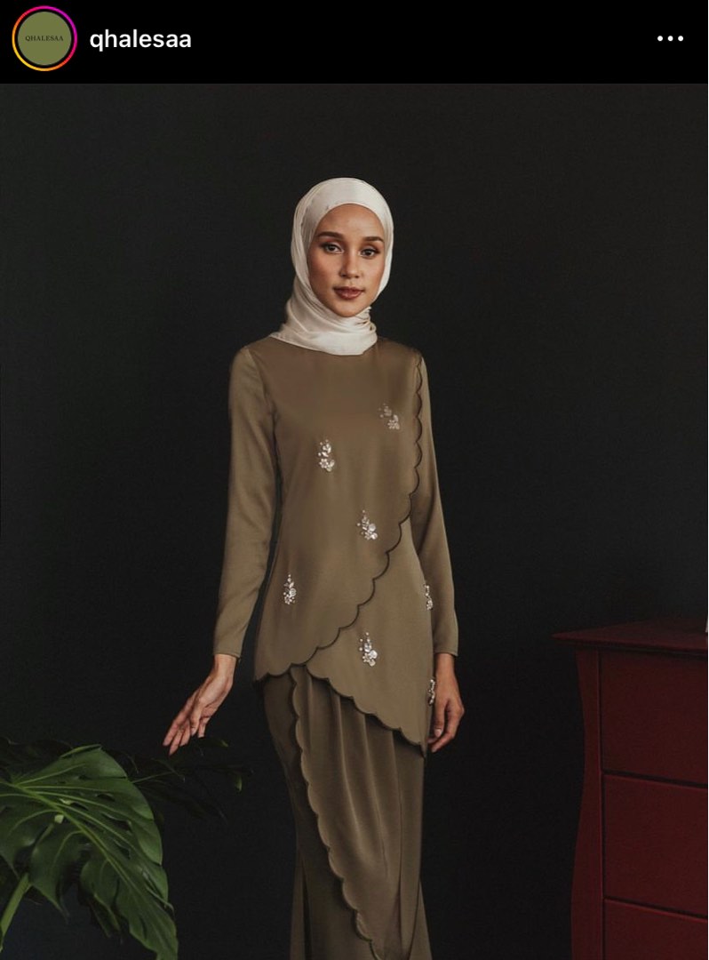 Baju kurung qhalesaa, Women's Fashion, Muslimah Fashion, Baju Kurung & sets on Carousell