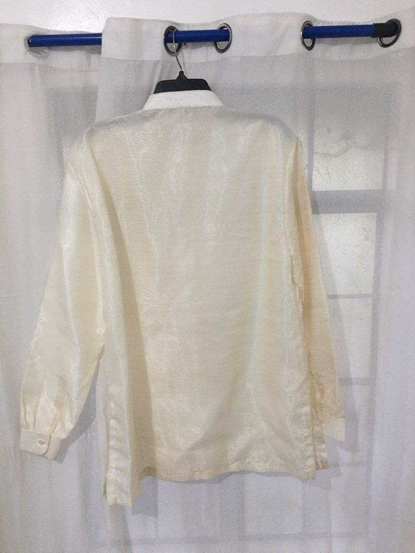 Barong Tagalog with inner lining, Men's Fashion, Coats, Jackets and ...