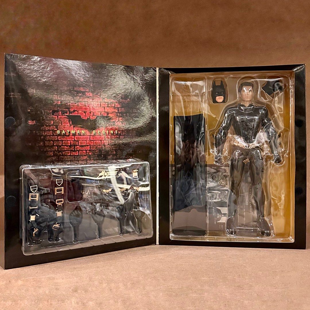 Batman Begins in GENX CORE 12'' Action Figure by Takara, Hobbies & Toys ...
