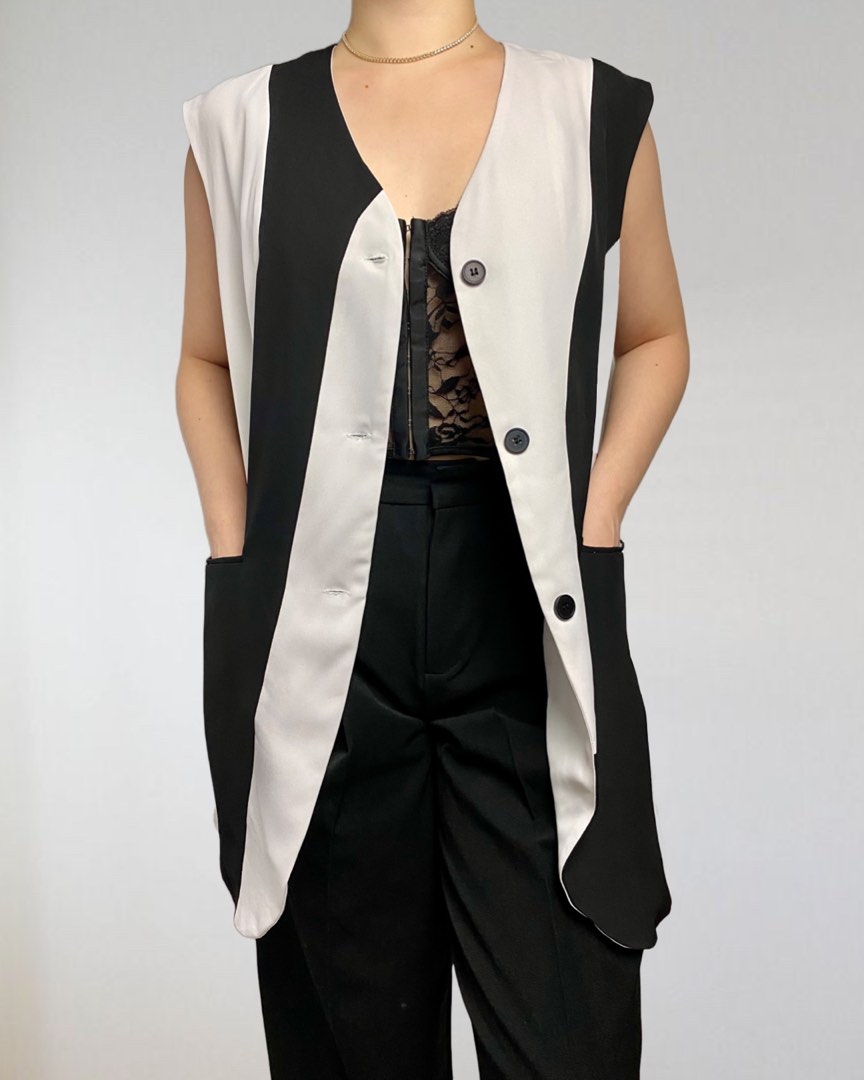 black and white long vest top, Women's Fashion, Tops, Sleeveless on ...