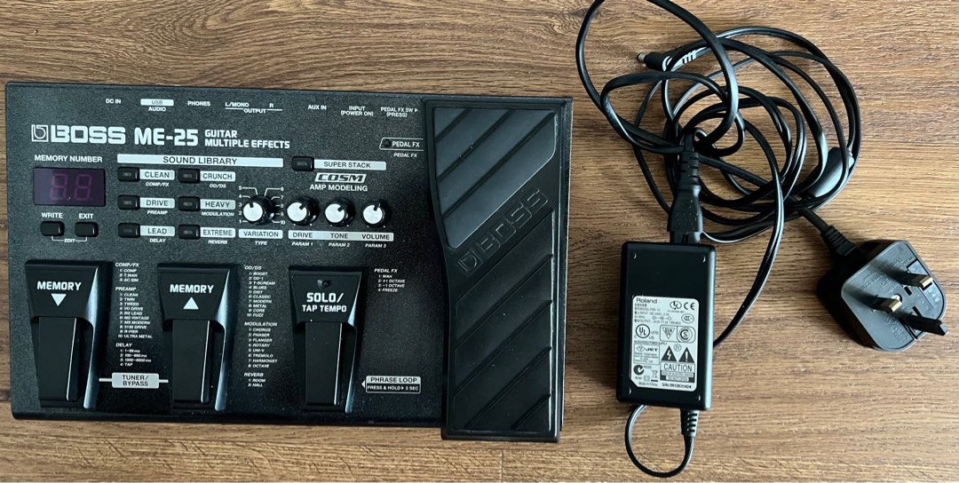 Boss ME-25 guitar multi effects for sale, Hobbies & Toys, Music & Media ...