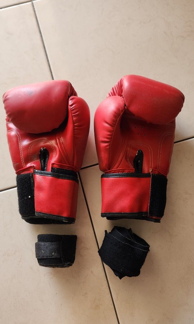 Boxing Gloze 12oz., Sports Equipment, Other Sports Equipment and ...