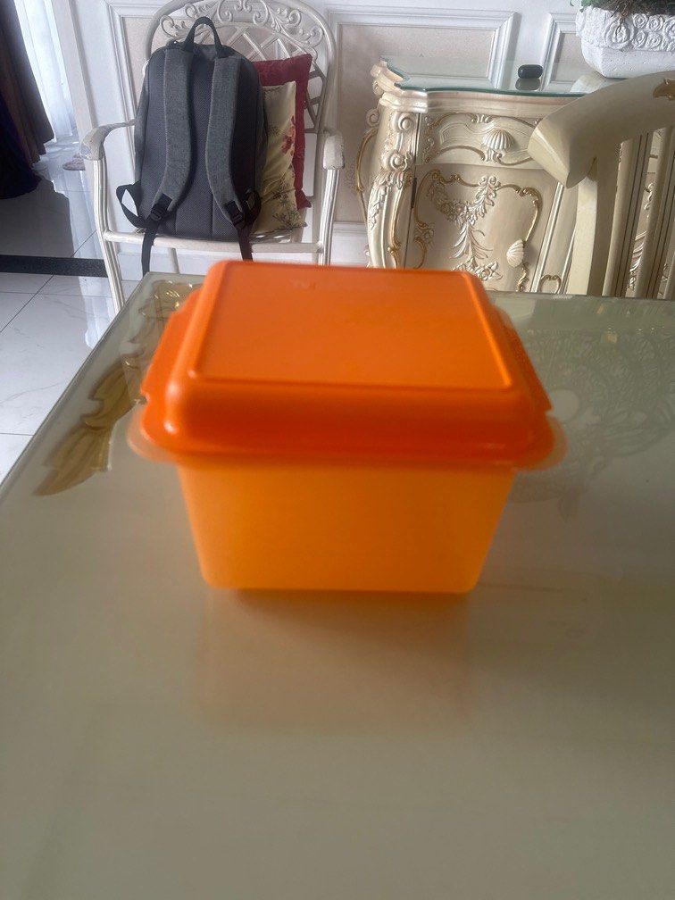 Bread Saver (Bekas simpan roti), Furniture & Home Living, Kitchenware ...