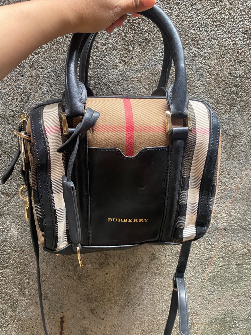 BURBERRY 2way, Luxury, Bags & Wallets on Carousell