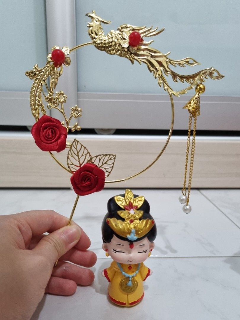 Cake topper/display, Hobbies & Toys, Stationery & Craft, Craft Supplies ...