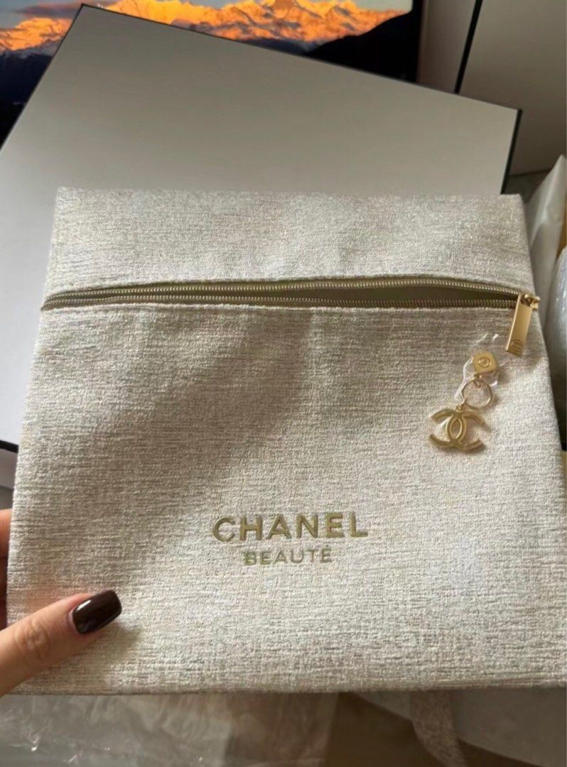 Chanel Pouch Year End Gift for VIP limited edition (T&C applied), Women ...