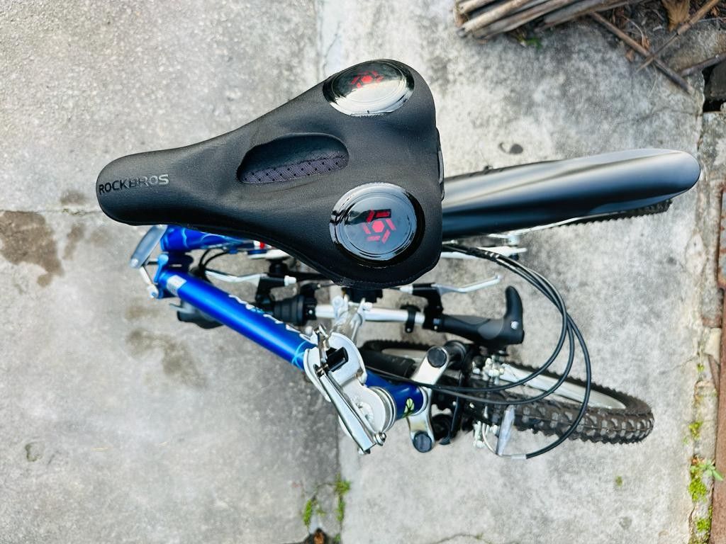 Dahon Fox D6 大行 摺疊 單車，少用，放室內 on Carousell