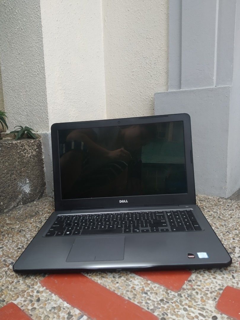 Dell Inspiron core i5 7th gen 8gb ram 500gb HDD dual graphics Amd ...