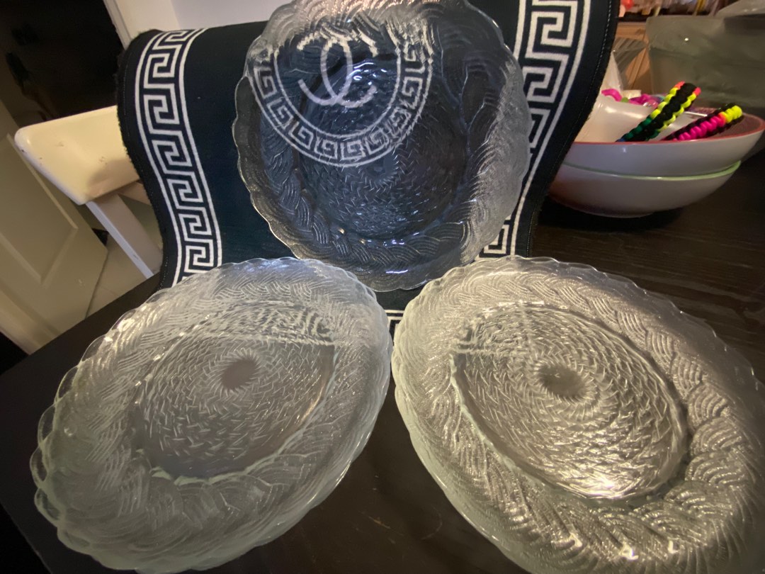 Dinner set 2 Salads bowl + 7 plates $6 (only halal food), Furniture ...