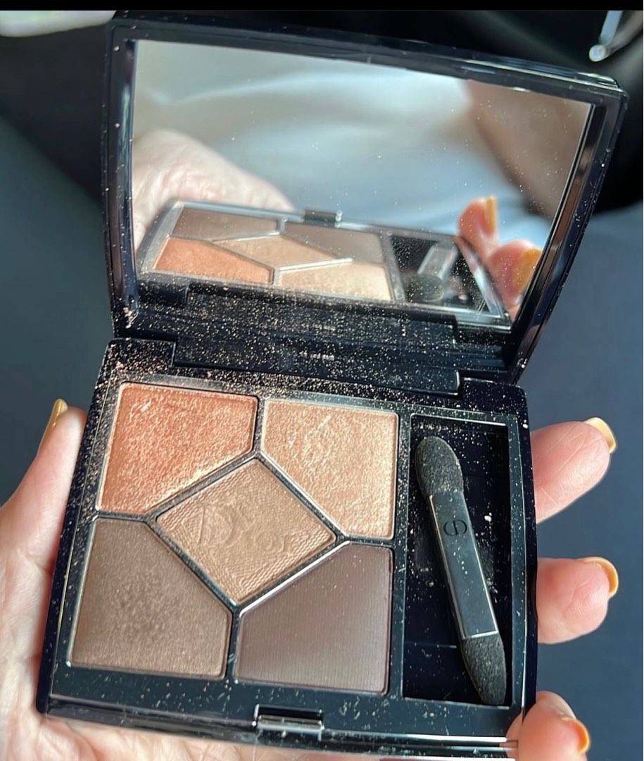 Dior Eyeshadow, Beauty & Personal Care, Face, Makeup on Carousell