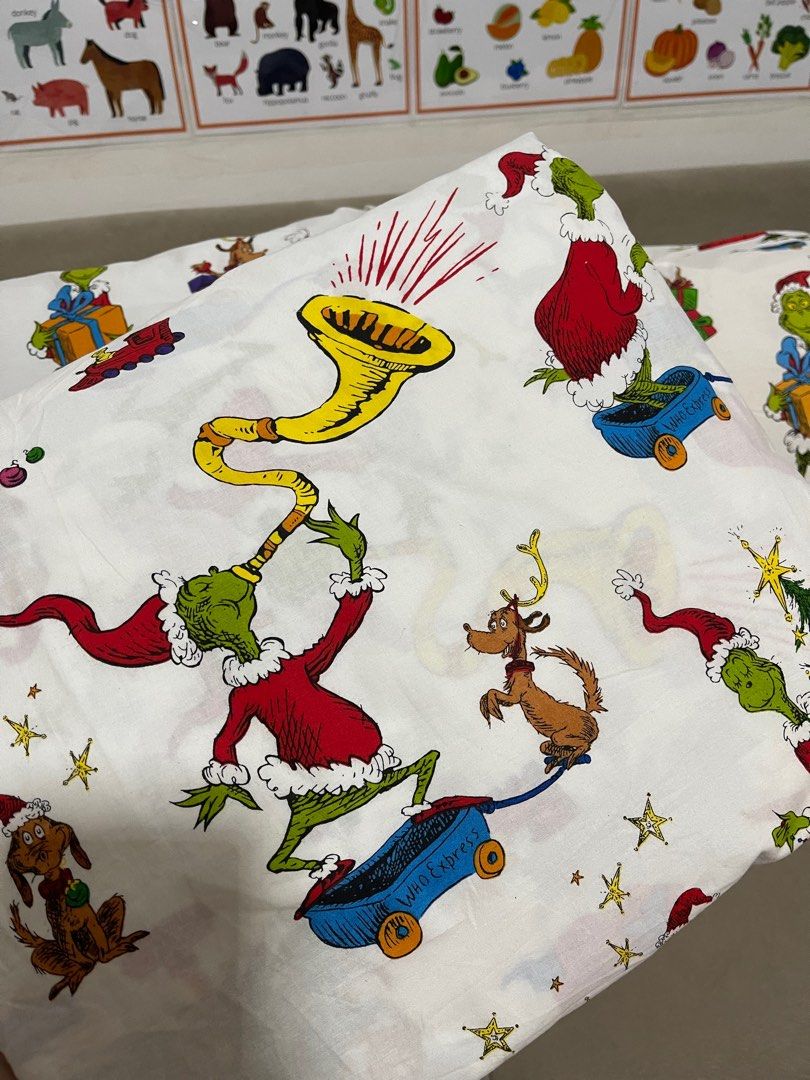 Dr Seuss the Grinch Pottery Barn kids bedsheet, Furniture & Home Living ...