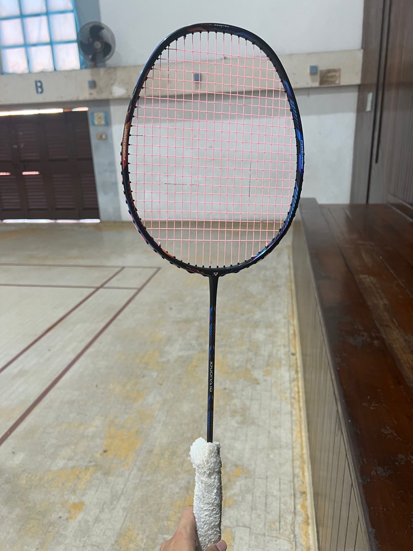 Duora 10 yonex, Sports Equipment, Sports & Games, Racket & Ball Sports ...