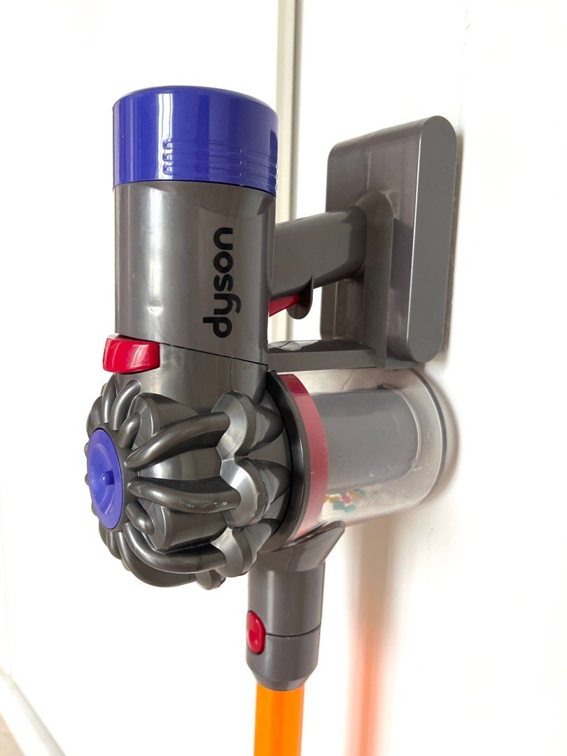 Dyson Toy Vacuum cordless, Hobbies & Toys, Toys & Games on Carousell