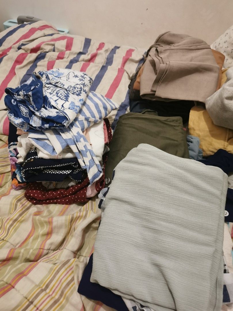 FREE Bundle of Clothes (sizes S, M), Women's Fashion, Tops, Others Tops ...
