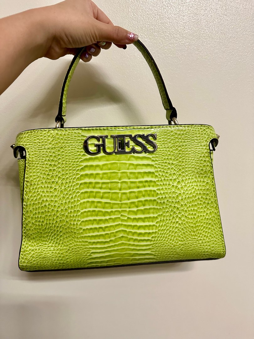 Guess Crossbody Bag, Women's Fashion, Bags & Wallets, Cross-body Bags ...