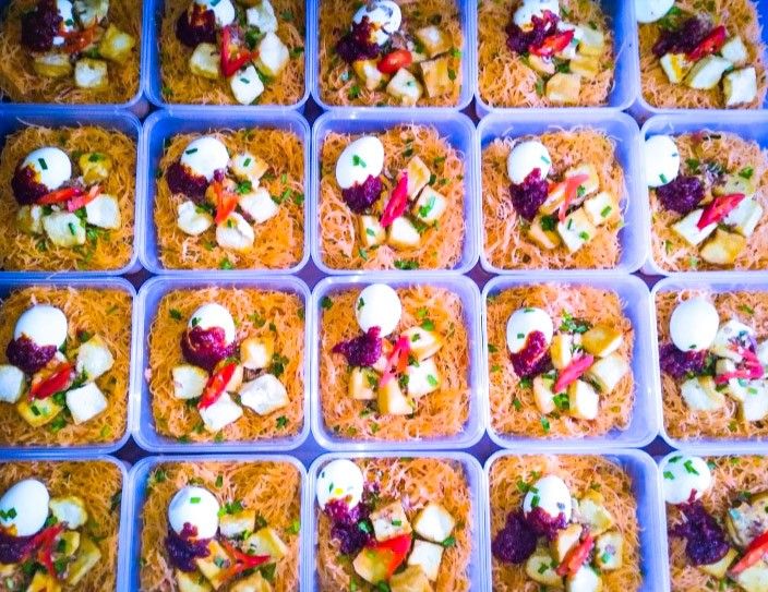 Halal catering Bento/container set, Food & Drinks, Local Eats on Carousell