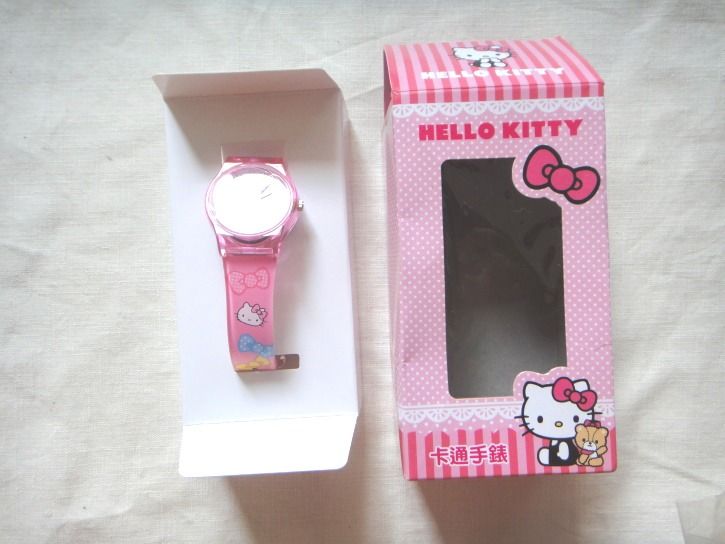 日本品牌Hello kitty 三麗鷗卡通表 防潑水兒童手錶 KT錶 凱蒂貓兒童卡通手錶, 嬰兒及兒童, 嬰兒及兒童流行時尚在旋轉拍賣