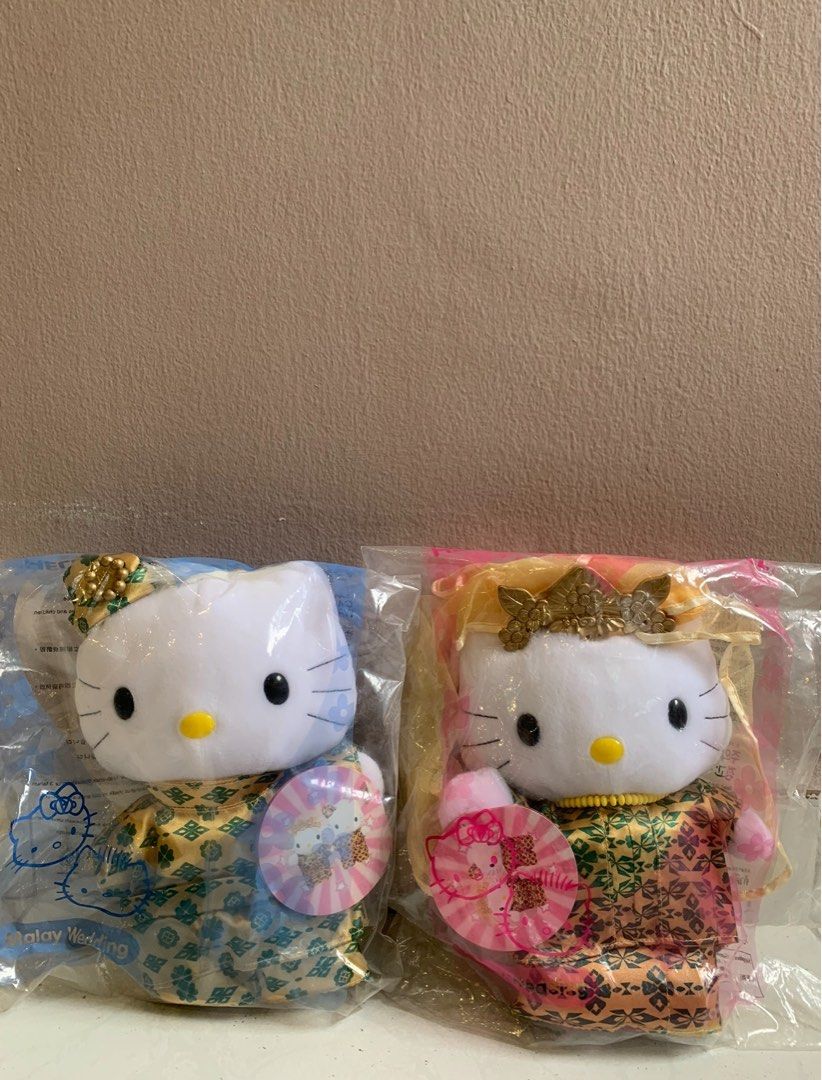 hello kitty dear daniel plush set, Hobbies & Toys, Toys & Games on ...