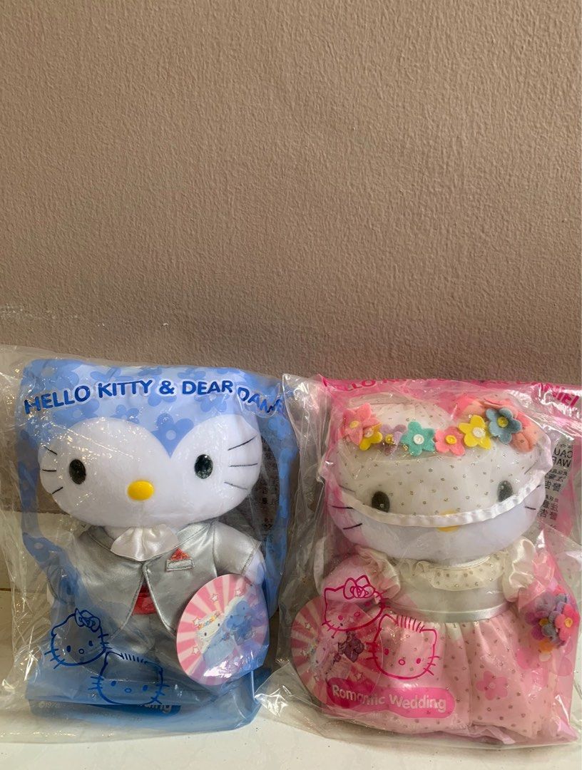 hello kitty dear daniel plush set, Hobbies & Toys, Toys & Games on ...