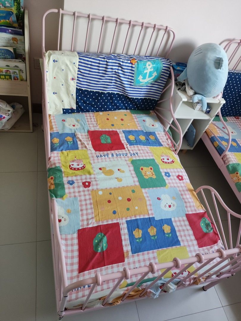 IKEA MINNEN Extendable bed frame with slatted bed base, light pink ...