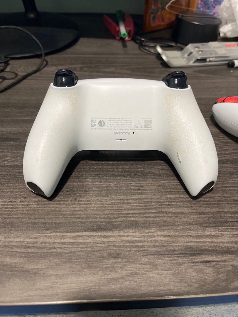 Itachi(Naruto) skin PS5 controllers, Video Gaming, Video Game Consoles ...