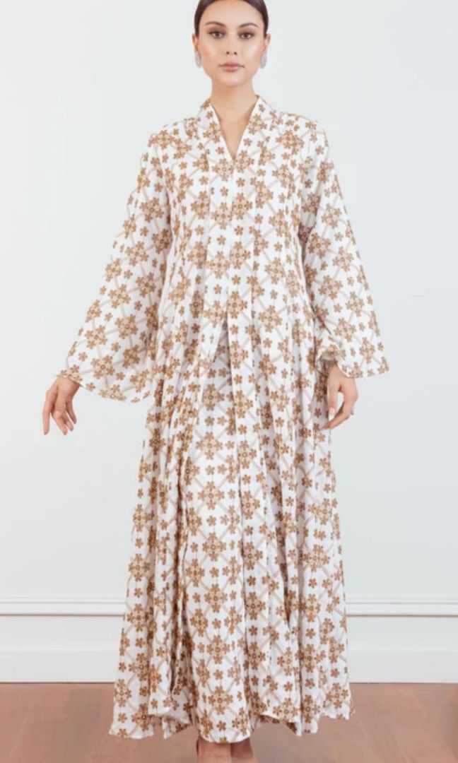 Larney long kebaya 2022 Raya collection, Women's Fashion, Muslimah ...