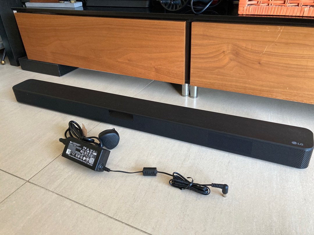 LG SL4 Wireless Sound Bar, 音響器材, Soundbar、揚聲器、藍牙喇叭、耳擴 - Carousell
