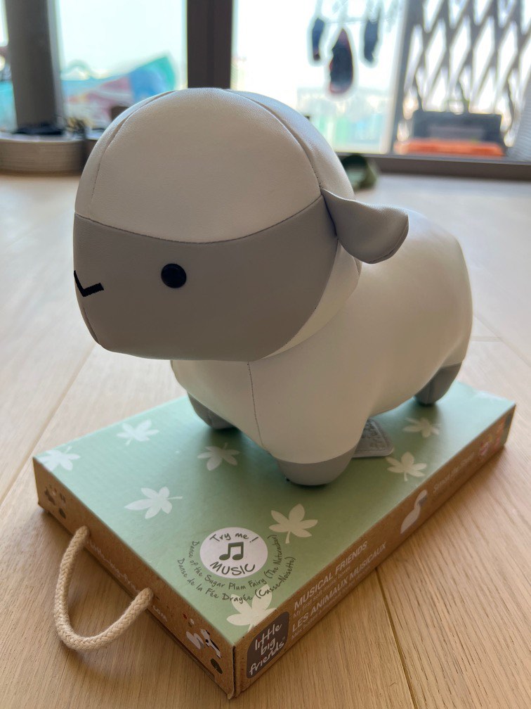Little Big Friends Simon Sheep(Pull string toy), 兒童＆孕婦用品, 嬰兒玩具 - Carousell