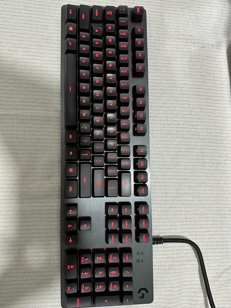 Logitech G413 Mechanical Blacklit Gaming Keyboard (Complementary Spare ...