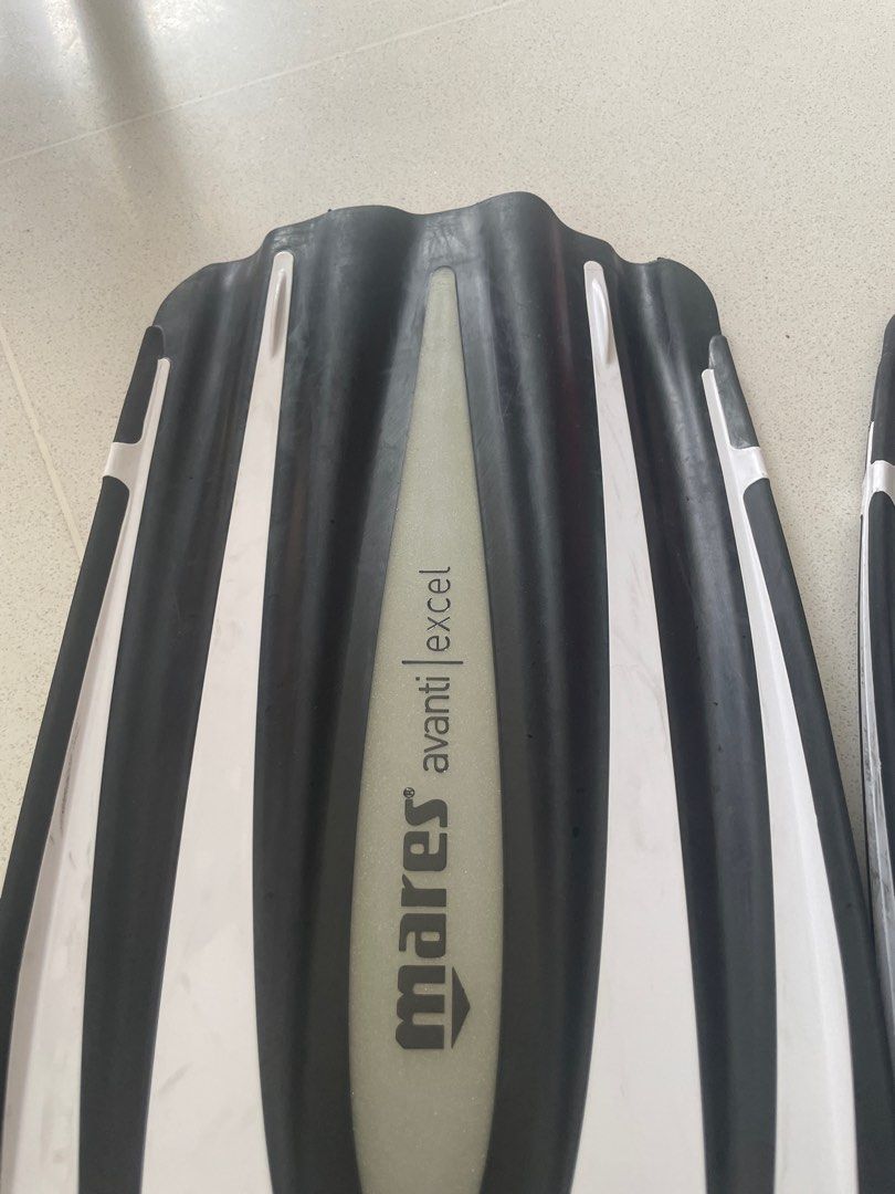Mares Avanti Excel Fins, Sports Equipment, Sports & Games, Water Sports ...