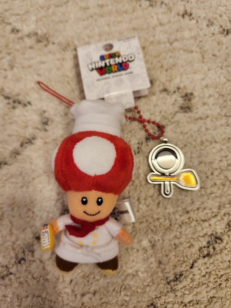 Mario key chain USJ, Hobbies & Toys, Toys & Games on Carousell